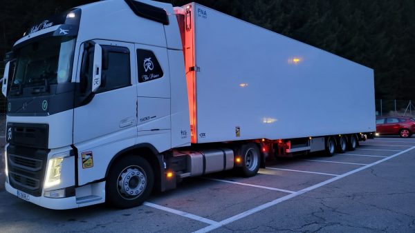 Royal Trans – LOGISTIC & TRANSPORT